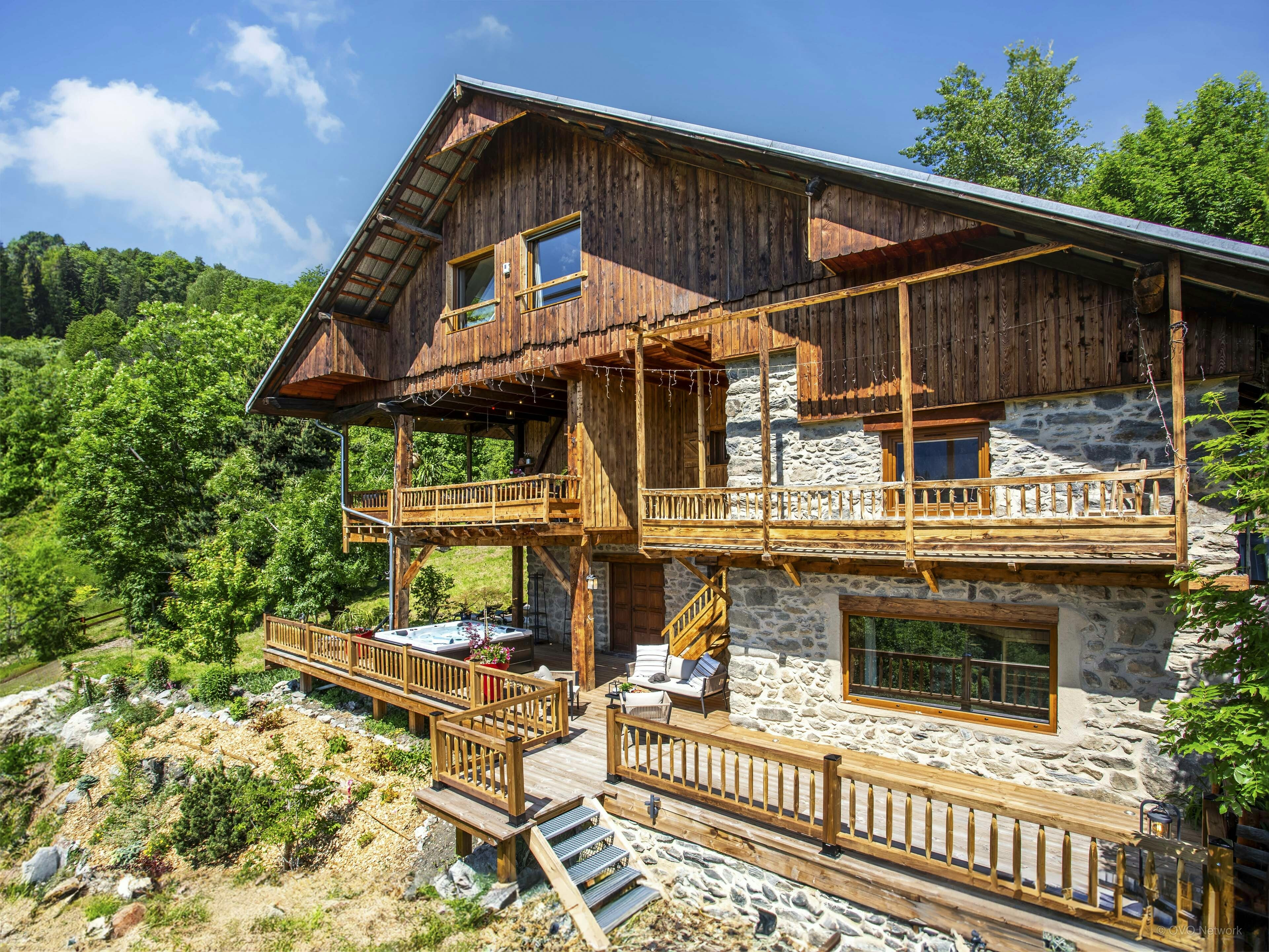Chalet Bendo - BEST PRICES / Official Site