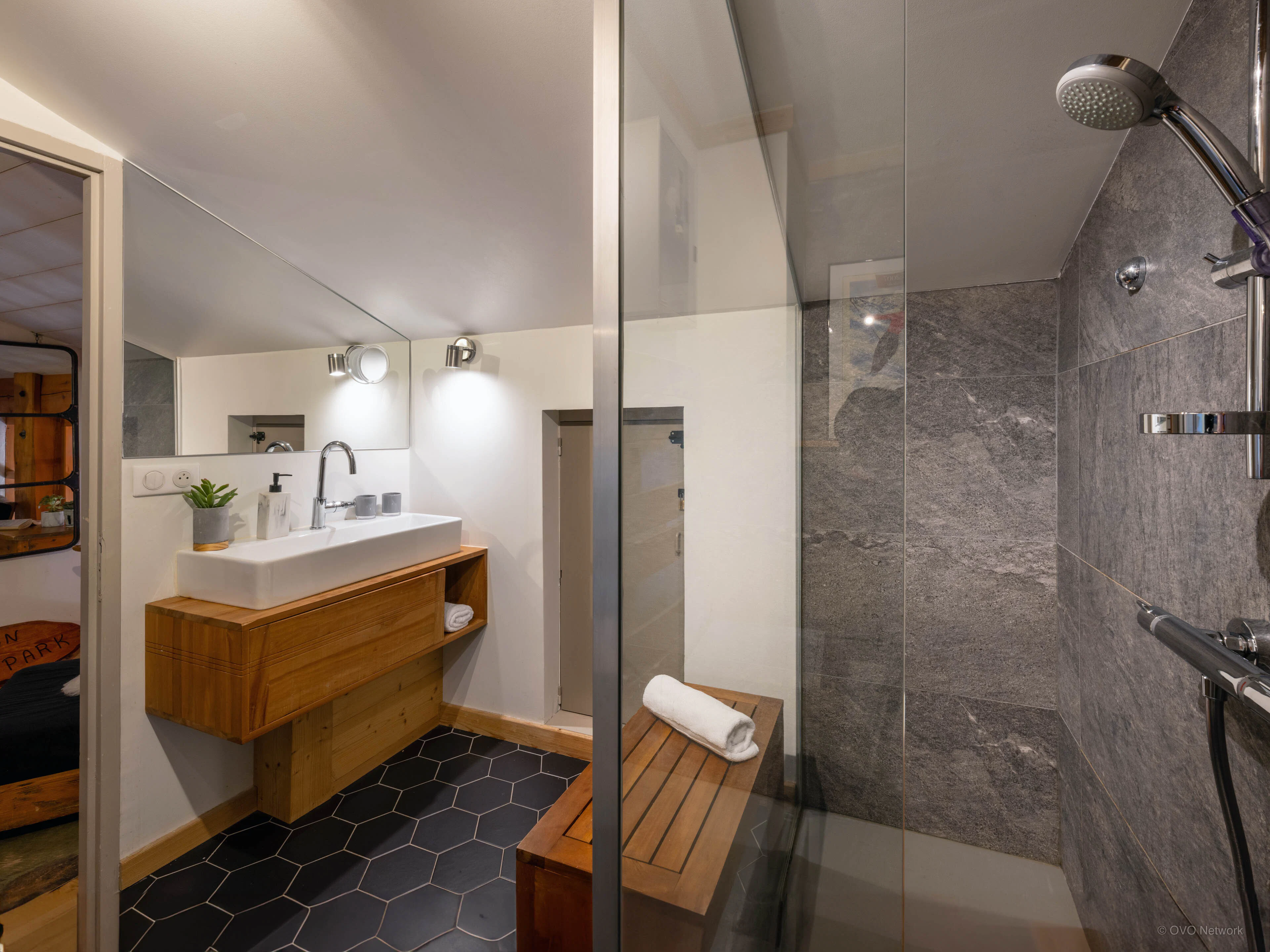 Chalet Paravis - BEST PRICES / Official Site